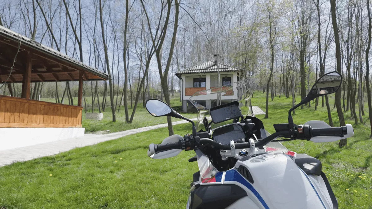 Aoocci C6 Pro Review: The Ultimate Dash Cam for Motorcyclists